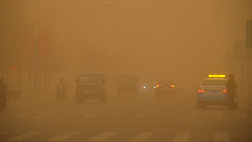 Sandstürme: Wenn Sahara-Staub unser Auto bedeckt